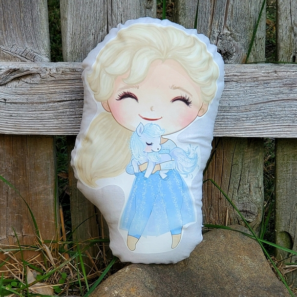 Evangelina's Closet | Toys | Elsa Pillow Pal New | Poshmark